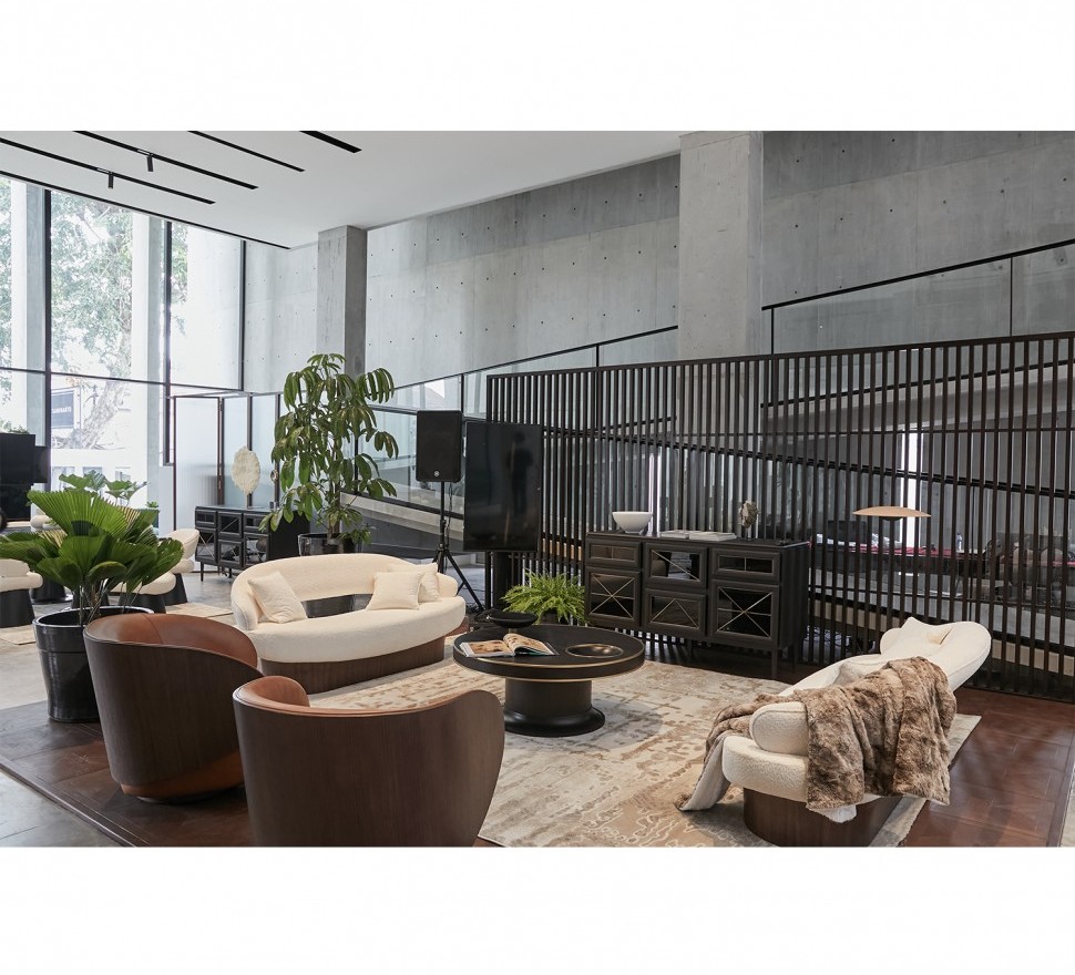AMAN Lounge Chair