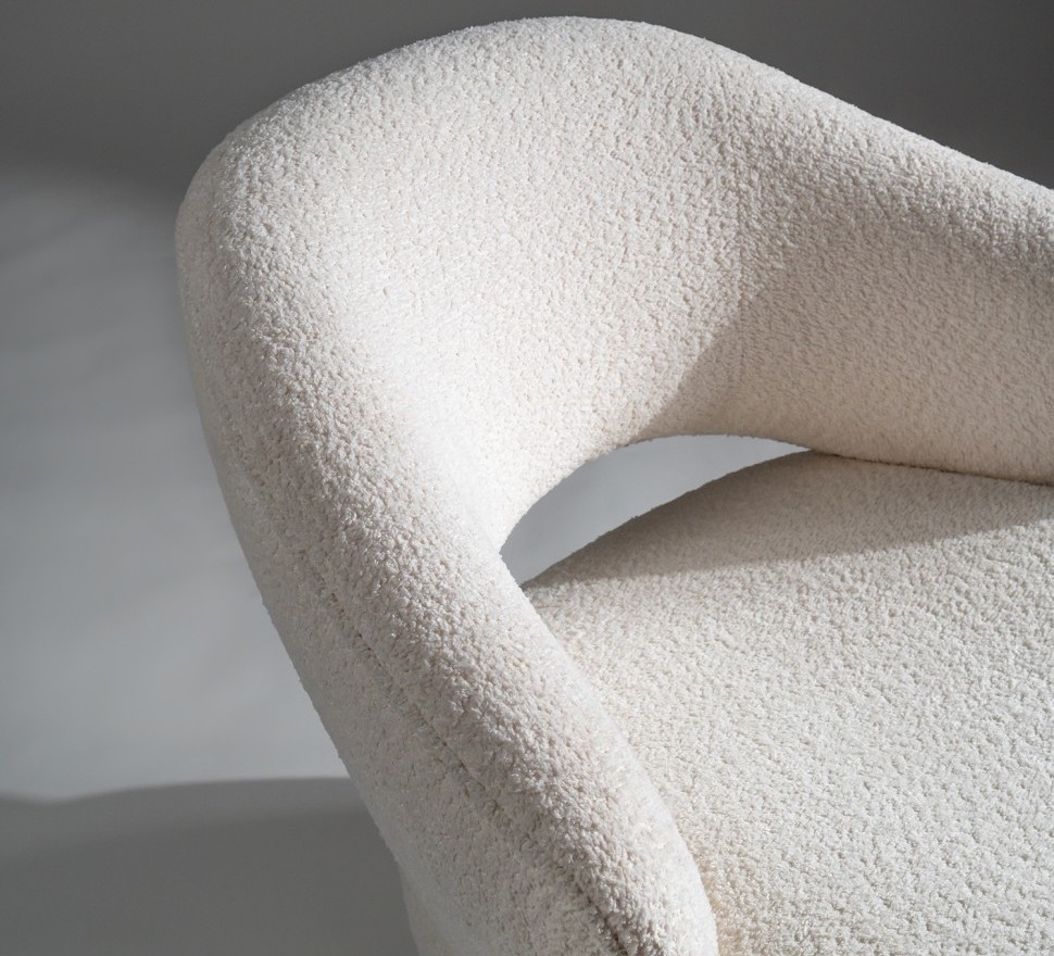 RAIU 1 Seater Full Base